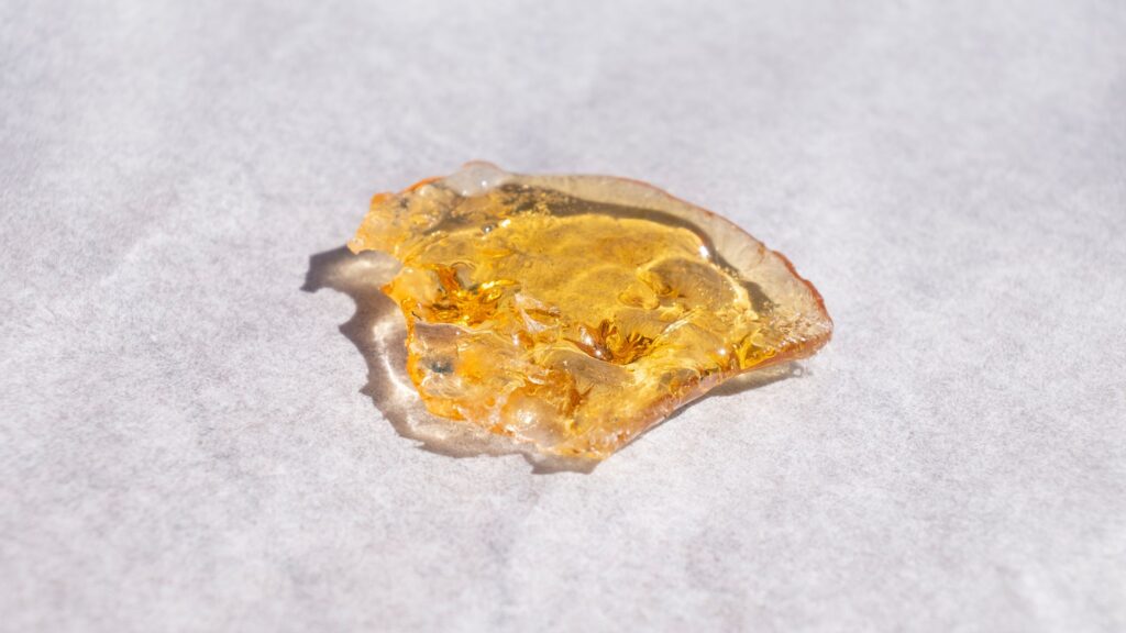 Best Wax Strains: Resinous Strains
